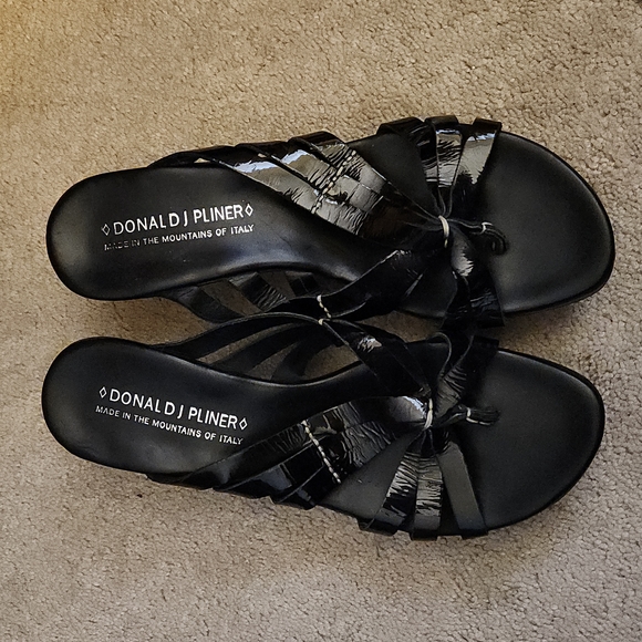 Donald J. Pliner | Shoes | Donald J Pliner Cathe 9n Black Leather Upper ...